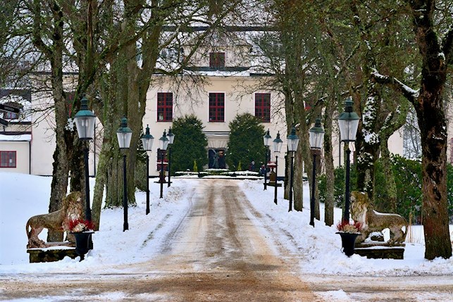 Häringe Slott i Haninge - Boka med prisgaranti | HotellStockholm.se